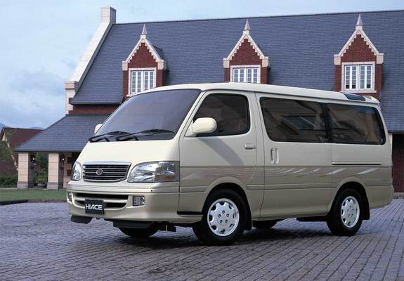 Images of Toyota Hiace JP-spec 1999–2004