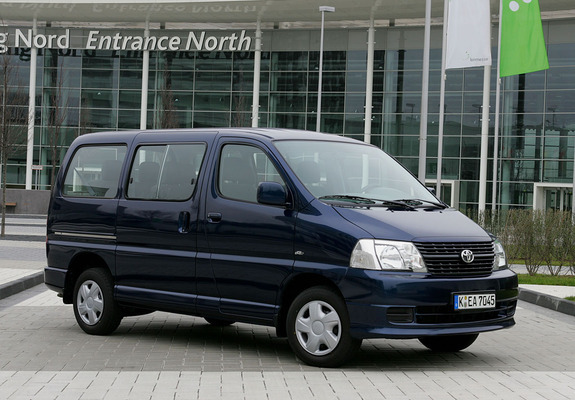 Photos of Toyota Hiace 2006–09