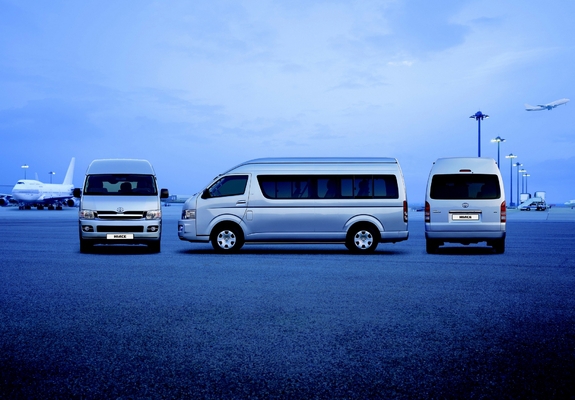 Toyota Hiace Combi High Roof 2004–10 photos
