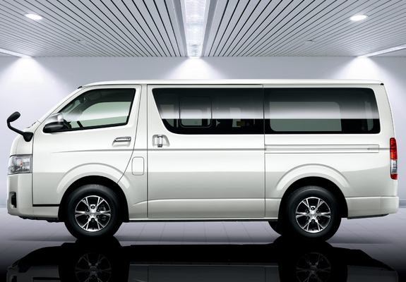 Toyota Hiace Modified 2013