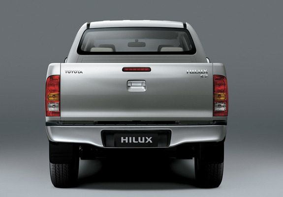 Photos of Toyota Hilux Double Cab G-Type 2010–11