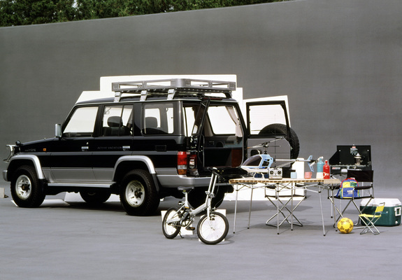 Toyota Land Cruiser Prado Active Vacation (KZJ78) 1994–96 pictures