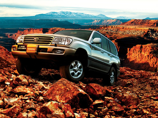 Images of Toyota Land Cruiser 100 VX-R CN-spec (J100-101) 2002–05