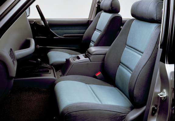 Photos of Toyota Land Cruiser 80 Wagon VX-Limited JP-spec (HZ81V) 1992–94