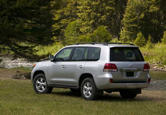 Pictures of Toyota Land Cruiser 200 US-spec (URJ200) 2007–12