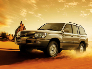 Images of Toyota Land Cruiser 100 VX-R CN-spec (J100-101) 2002–05
