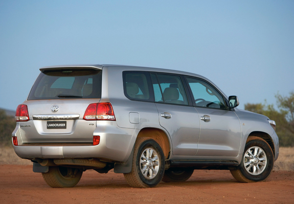 Toyota Land Cruiser 200 Sahara AU-spec (UZJ200) 2007–12 images