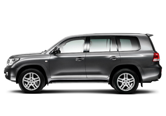 Toyota Land Cruiser 200 (UZJ200) 2007–12 photos