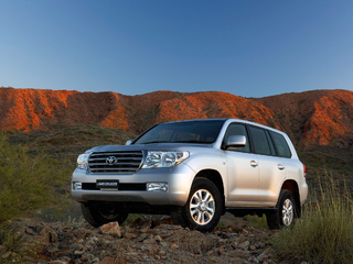 Toyota Land Cruiser 200 Sahara AU-spec (UZJ200) 2007–12 wallpapers