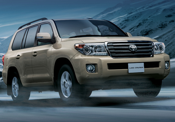 Toyota Land Cruiser 200 JP-spec (UZJ200) 2011 photos