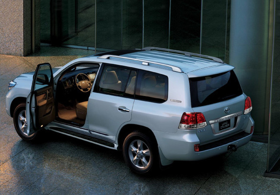 Toyota Land Cruiser 200 60th Anniversary UAE-spec (UZJ200) 2011 photos