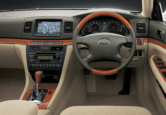 Toyota Mark II (X110) 2000–04 pictures