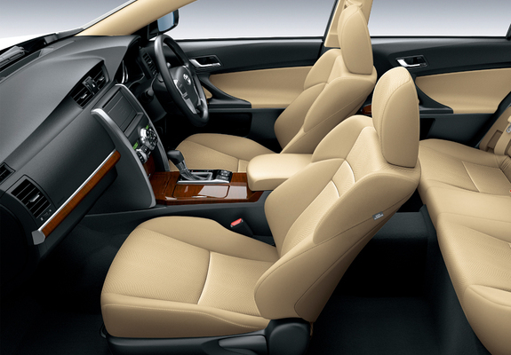 Pictures of Toyota Mark X Premium (GRX140) 2012