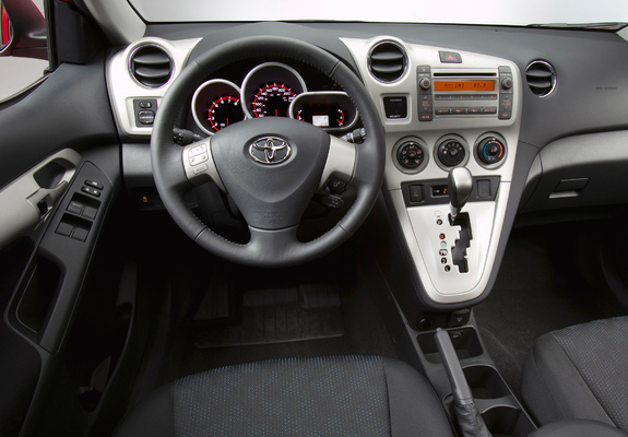 Toyota Matrix XR AWD 2008–11 wallpapers