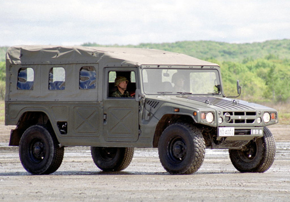 Images of Toyota Mega Cruiser JGSDF 1995–2002