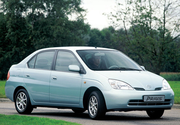 Toyota Prius (NHW10) 1997–2000 photos