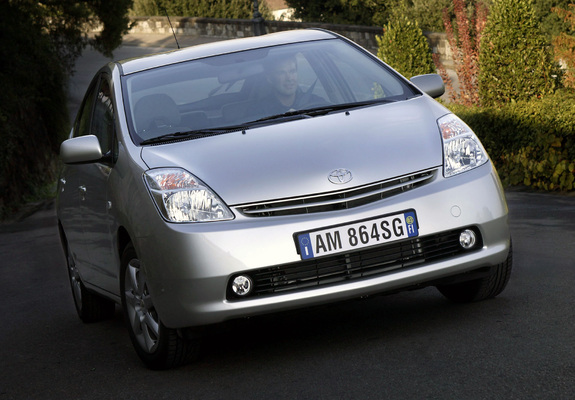 Toyota Prius (NHW20) 2003–09 photos