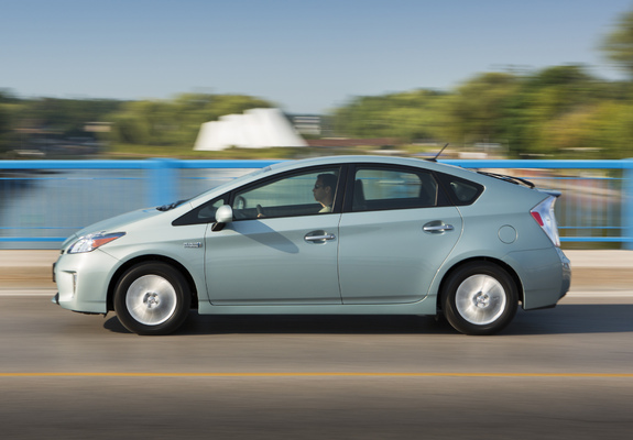 Toyota Prius Plug-In Hybrid US-spec (ZVW35) 2011 wallpapers