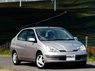 Toyota Prius 1997 year wallpapers