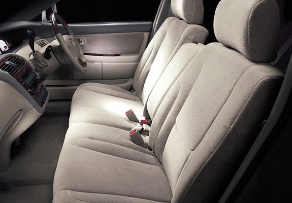 Toyota Pronard 2003–05 photos