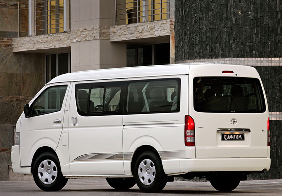 Toyota Quantum Bus 2004 wallpapers