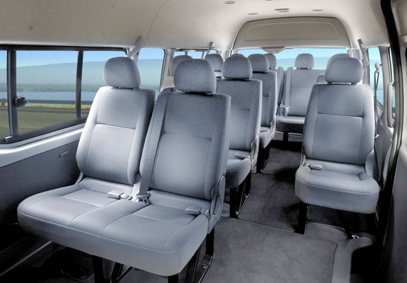 Toyota Quantum High Roof Bus 2004 wallpapers