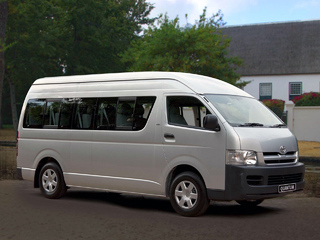 Pictures of Toyota Quantum High Roof Bus 2004