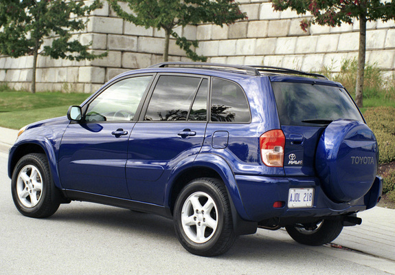Photos of Toyota RAV4 US-spec 2000–03