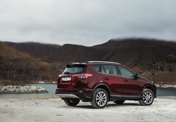 Toyota RAV4 2015 wallpapers