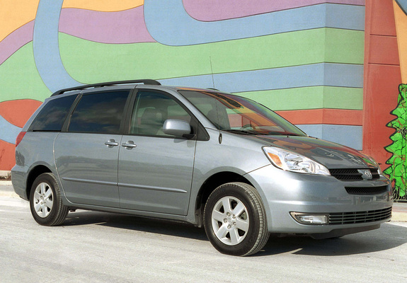 Pictures of Toyota Sienna 2004–05