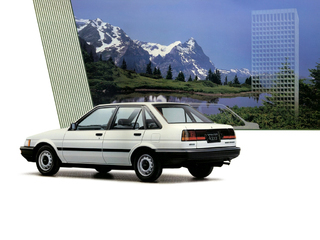 Photos of Toyota Sprinter 1300 Reviere (AE81) 1983–87