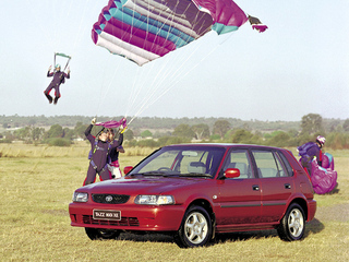 Images of Toyota Tazz 160i XE (EE90) 1996–2006