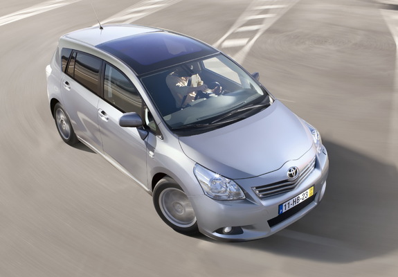 Toyota Verso 2009 wallpapers
