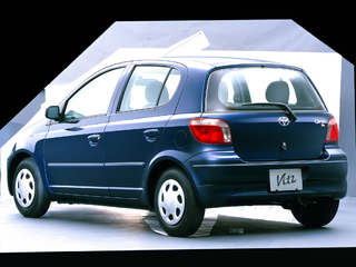 Toyota Vitz Clavia 1999–2002 pictures