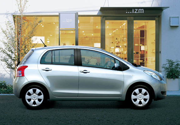 Toyota Vitz 2005–07 wallpapers