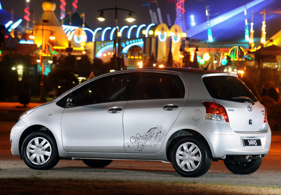 Photos of Toyota Yaris Zen 2010–11