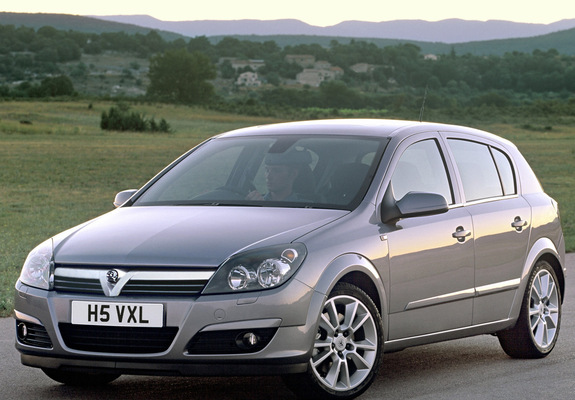 Vauxhall Astra 5-door 2004–07 pictures