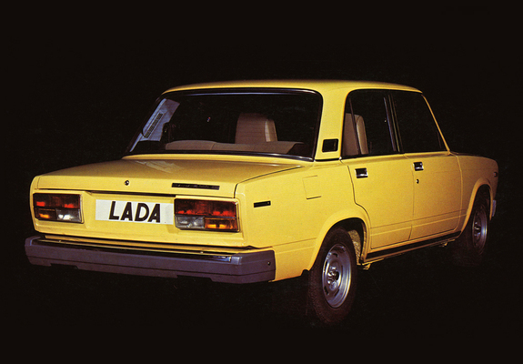 VAZ 2107 1982–97 wallpapers