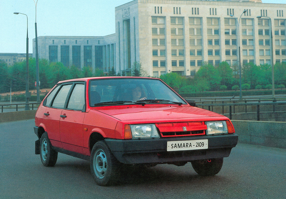 VAZ 2109 1986–93 wallpapers