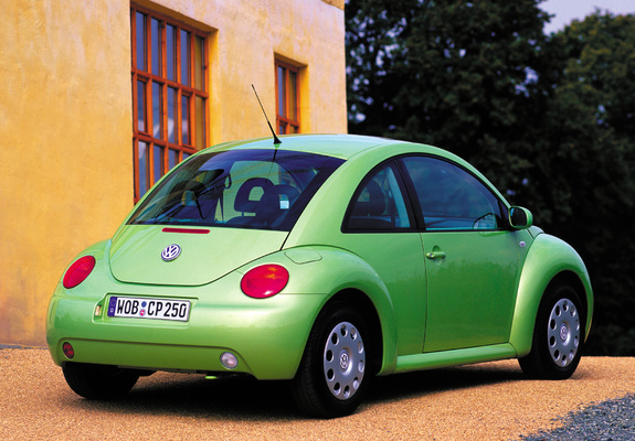 Volkswagen New Beetle 1998–2005 photos