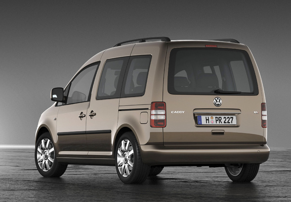 Volkswagen Caddy (Type 2K) 2010 images