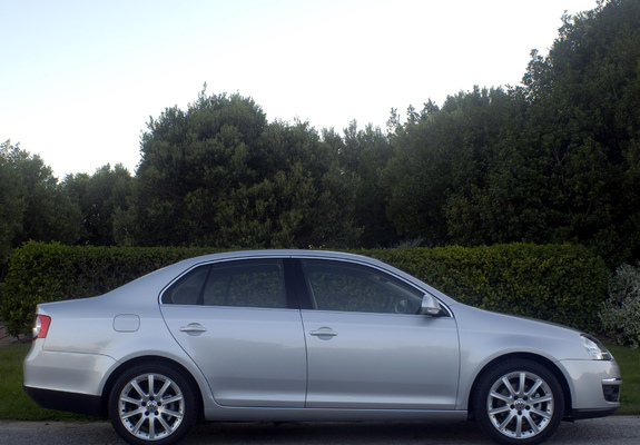 Photos of Volkswagen Jetta 2.0 TDI ZA-spec (Typ 1K) 2005–10