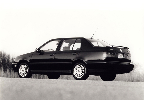 Volkswagen Jetta VR6 (III) 1994–98 images
