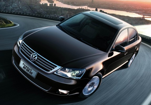 Volkswagen Passat Lingyu 2009 wallpapers