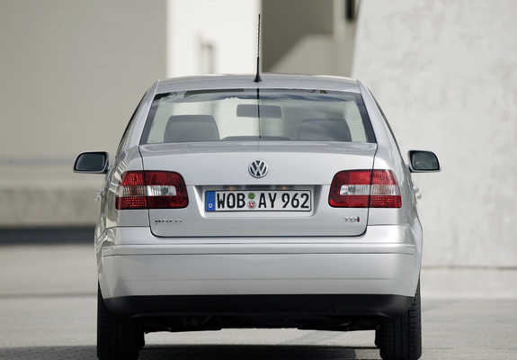 Volkswagen Polo Classic (IV) 2002–05 photos