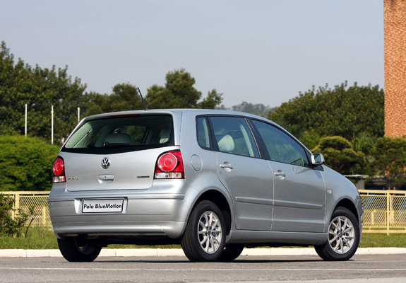 Volkswagen Polo BlueMotion 5-door BR-spec (Typ 9N3) 2009–12 wallpapers
