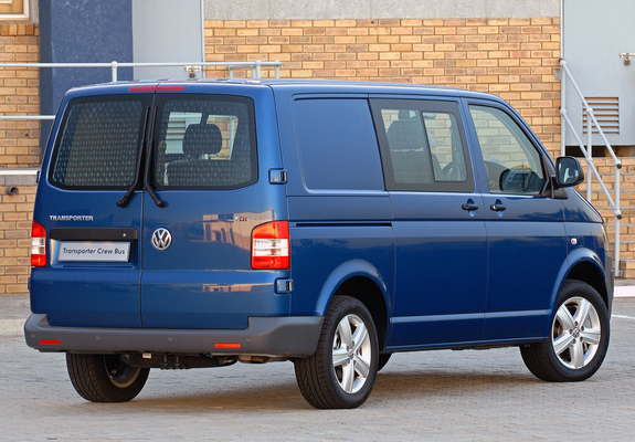Images of Volkswagen T5 Transporter Crew Bus ZA-spec 2009