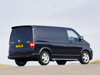 Volkswagen T5 Transporter Sportline UK-spec 2006–09 wallpapers