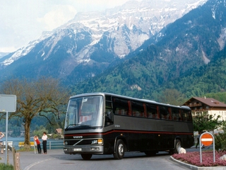 Volvo C10M wallpapers