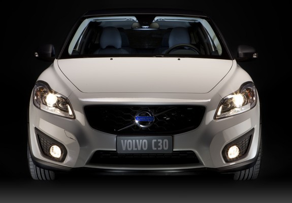 Photos of Volvo C30 Black Design 2011